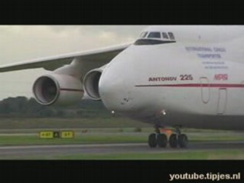 ANTONOV An-225 Mriya-LE PLUS GRAND AVION DU MONDE - Vidéo Dailymotion