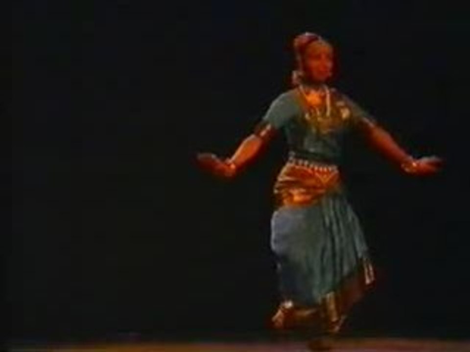 Padmini Devi Recital 2002 - Vidéo Dailymotion