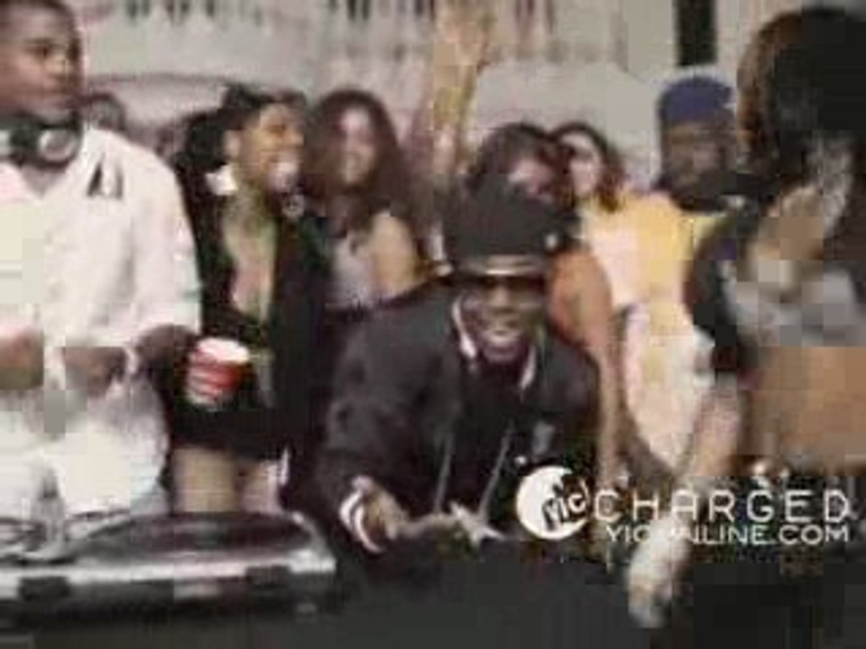 Dj Webstar Ft Jim Jones Juelz Santana Remo - Dancing On Me - Vidéo ...